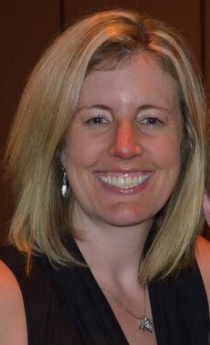 ASL Deafined | Here Learn a bit more about Mindy R.